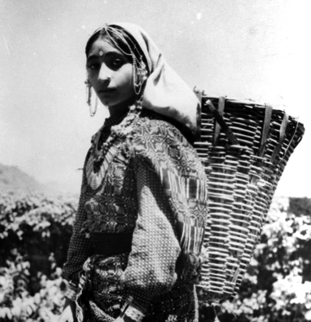 The Shawl Post | Vintage Indian Clothing